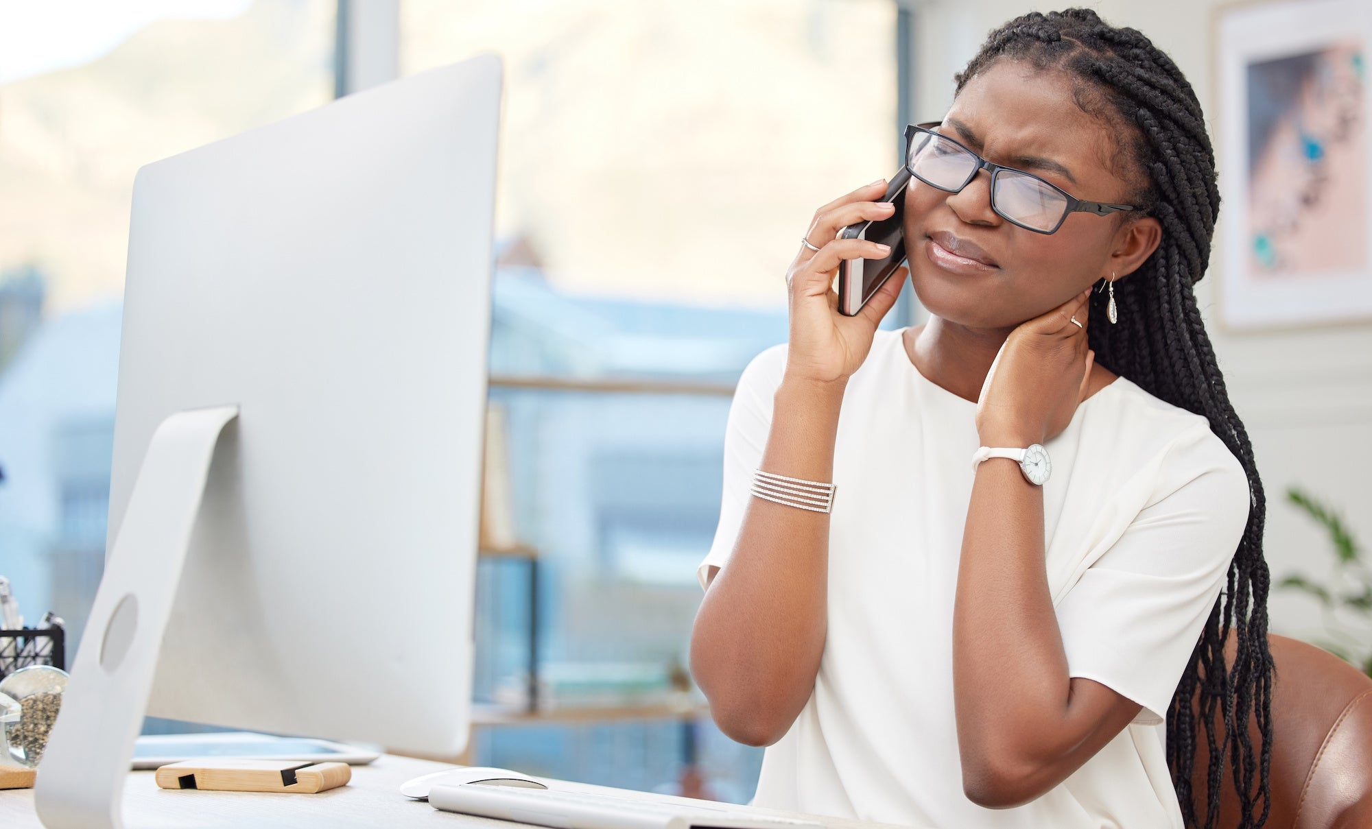 What You Should Know About Tech Neck and The Available Treatments