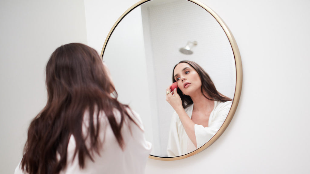 3 Reasons You Need to Wear Foundation Every Day – Oxygenetix